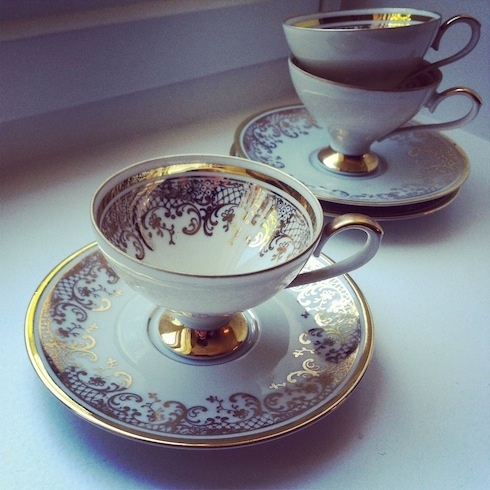 3 kopper m/fat i flott skinn og unike detaljer i gull! - Epla