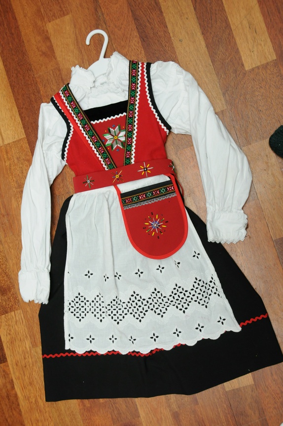 Festdrakt alternativ til bunad - Epla