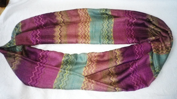 Rundskjerf / hals av kasjmir/silke stoff - Epla