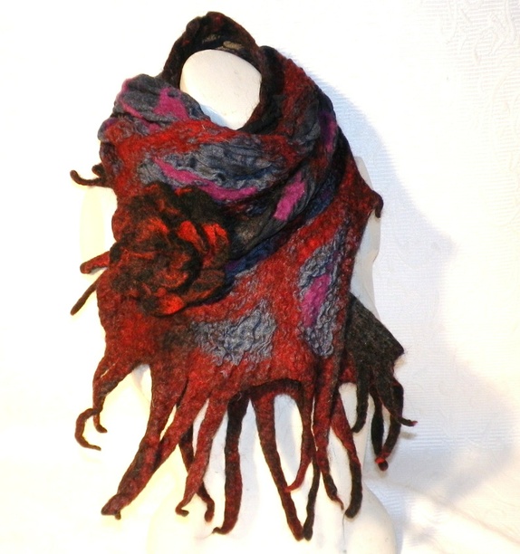 Salg-50%Sort grått rødt skjerf - Epla