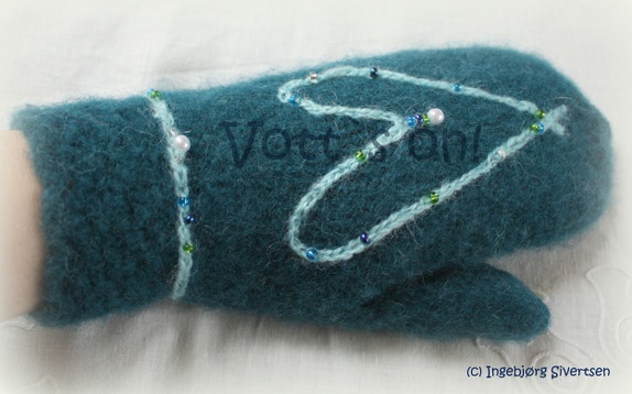 Hjertevenn - Sjøgrønne votter :-) str S - Epla
