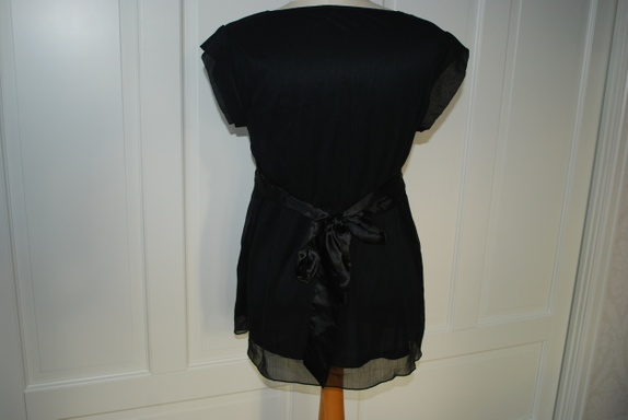 Selskapstopp fra Vero Moda str 40 - Epla