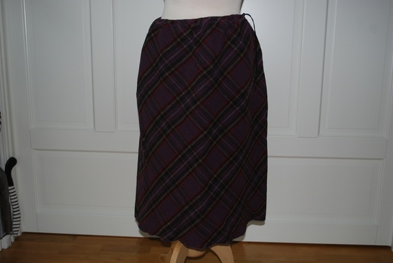 Rutet skjørt fra VERO MODA -Str XL - Epla