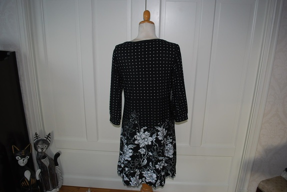 Kjole/lang tunika fra Kappahl- str 44/46 - Epla