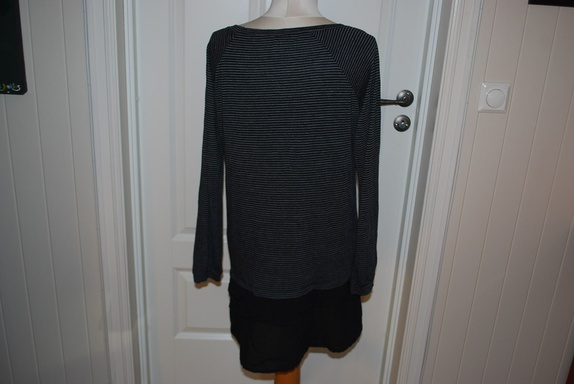 Siste sjanse;Grå/sort tunika fra KappAhl - sr 44/46 - Epla