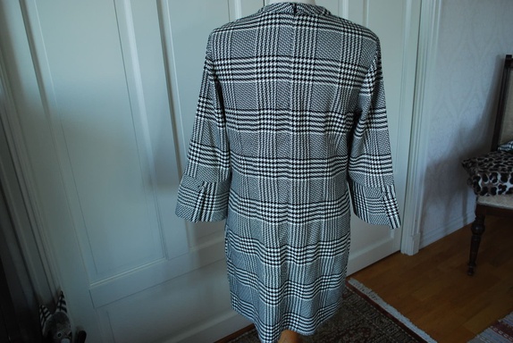 Salg: Ny kjole fra H&M str 42 - Epla