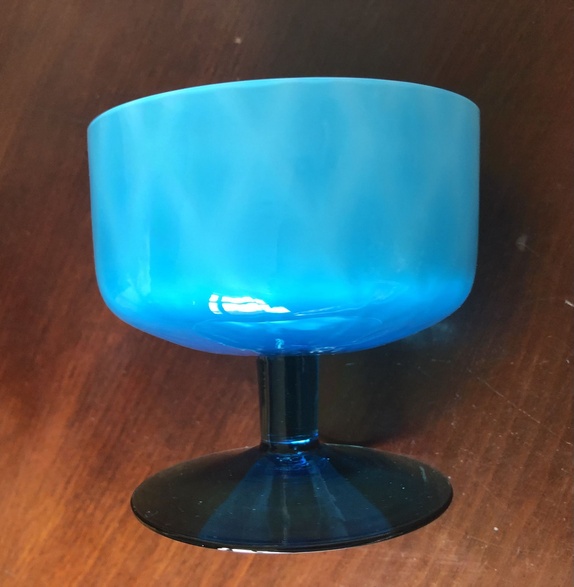 Glasskål på stett - Epla