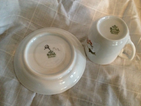 Liten håndmalt kopp med kristornmotiv - Epla