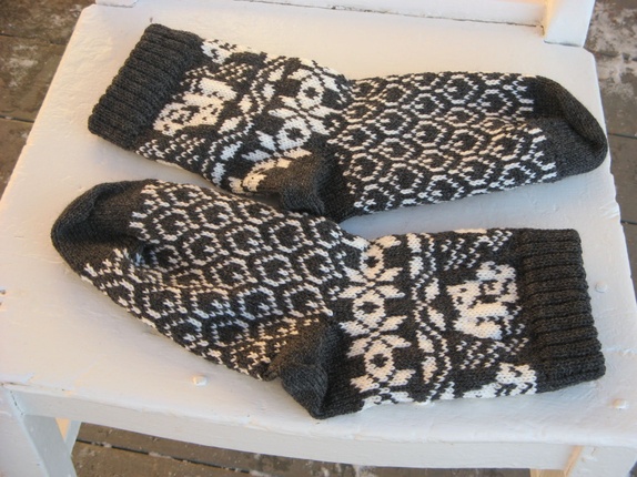 Sokker str. 40/41:) Med tradisjonsmønster:))) - Epla