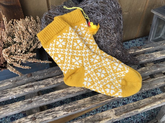 Gule Sokker str. 40 / 41 Med tradisjonsmønster:))) - Epla