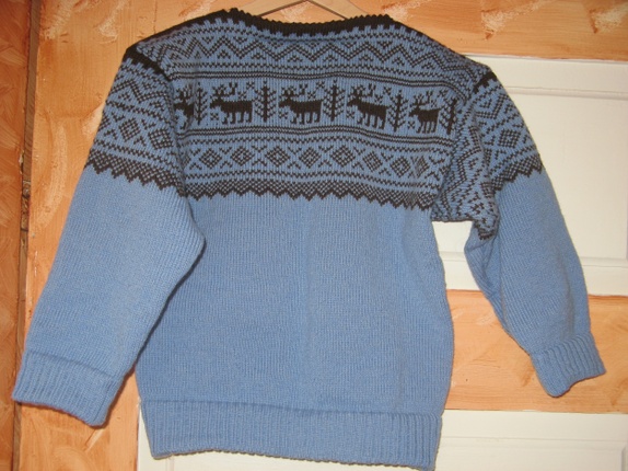 ullgenser i norsk ullgarn. Str M. - Epla