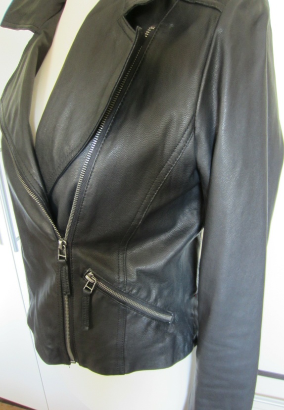 NY ekte sort skinn jakke str 44 Billig! - Epla