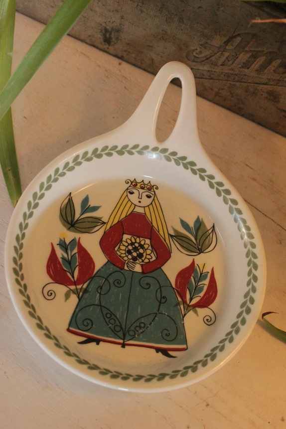 Figgjo Flint Saga, liten panne - Epla