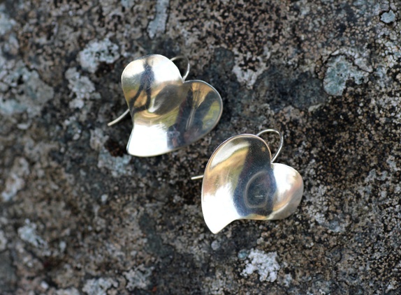 Mestermerket, hjerteformet ørepynt i sterling sølv. Vintage. - Epla