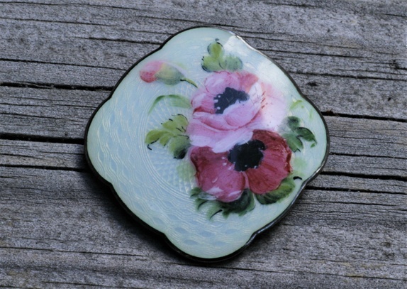 Aksel Holmsen. Blomsterbrosje i sterling sølv, med emalje. Vintage - Epla