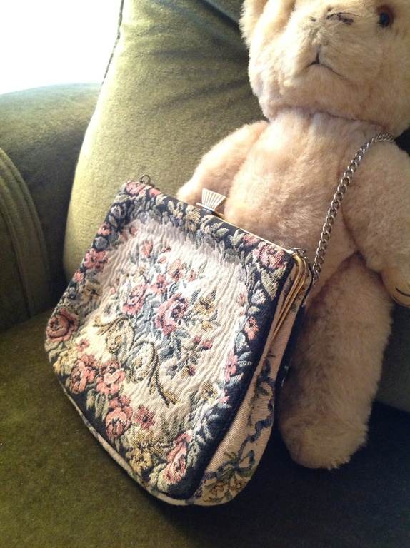 Gammel brodert veske - Epla