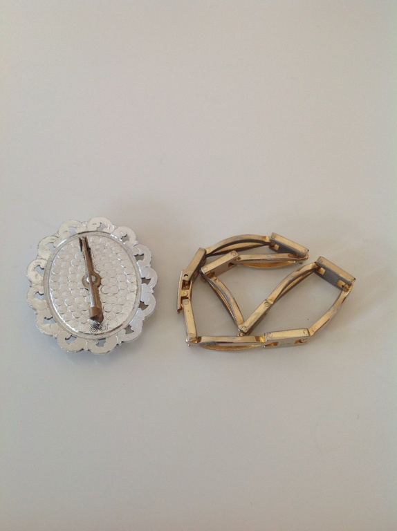 Retro brosje og armbånd - Epla