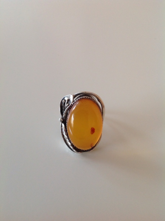 Ring med stor rav - Epla