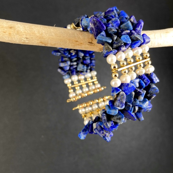 SALG+gave. Lapis Lazuli og ferskvanns perler 5 raders armbånd - Epla