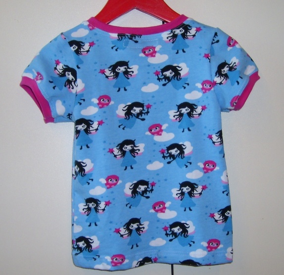 Januarsalg! T-Skjorte str 104, Nedsatt 30% - Epla