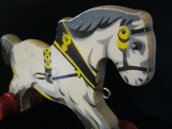 Hest - fin gammel leke - Epla