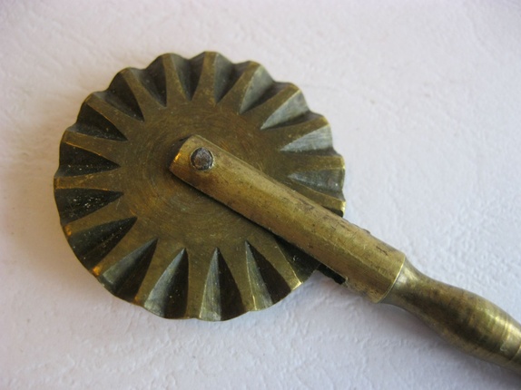 Antikk baketrinse bronse - Epla