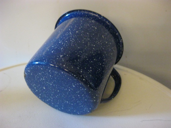 Stor blå emaljekopp - Epla