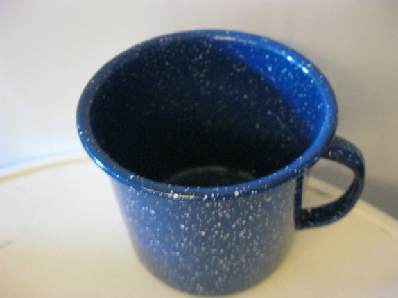 Stor blå emaljekopp - Epla