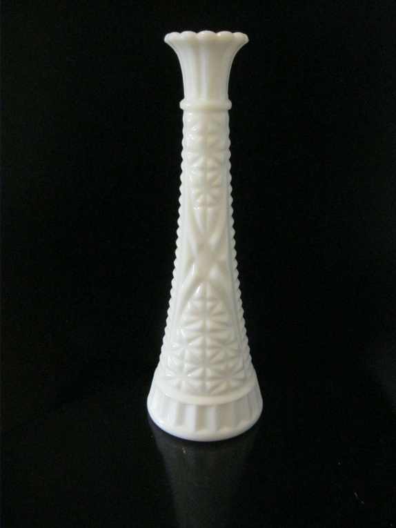 Hvit vase opalin - Epla