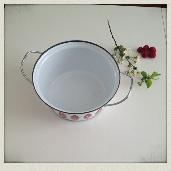 Emaljert kjele(22 cm) Cathrineholm, lotus. - Epla