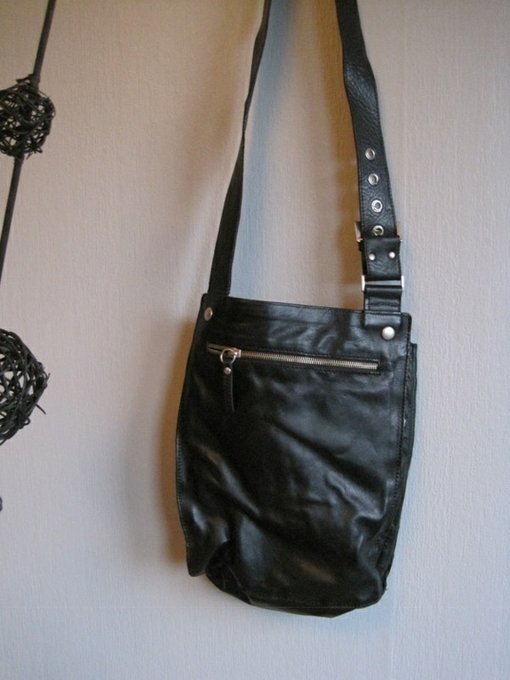 SALG !!!! KARL LAGERFELD for H&M veske - Epla