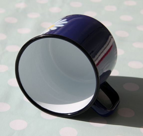 Emaljert kopp med solsikker - reservert! - Epla