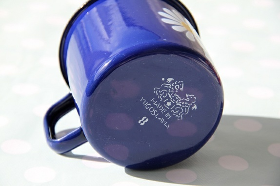 Emaljert kopp med solsikker - reservert! - Epla