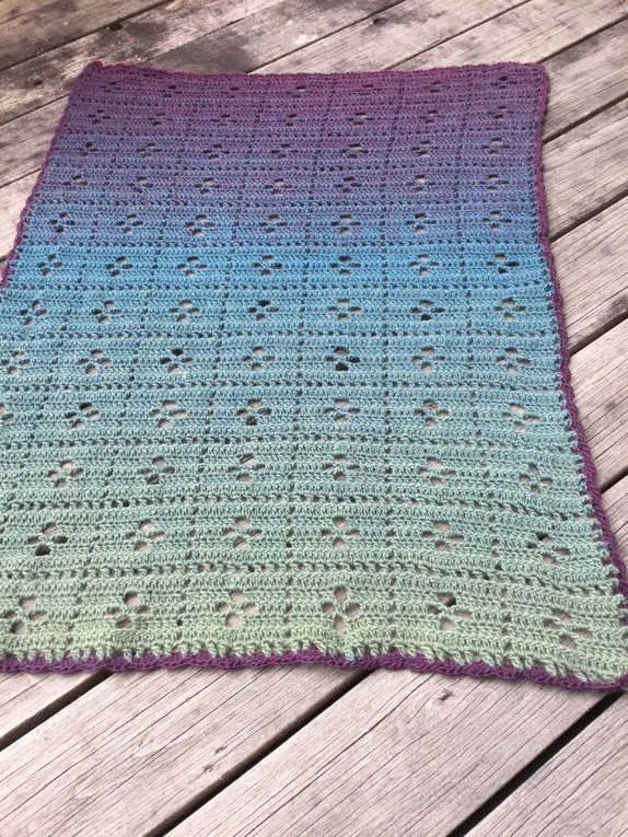 Heklet babyteppe/vognteppe - Epla