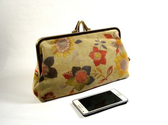 Blomstrete fløyelsveske - Epla