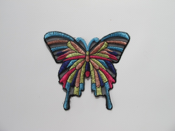 Fargerik sommerfugl - strykemerke - Epla