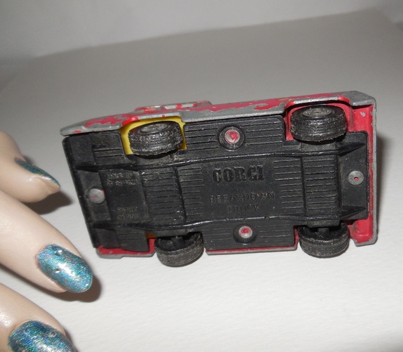 Corgi lekebil - Epla