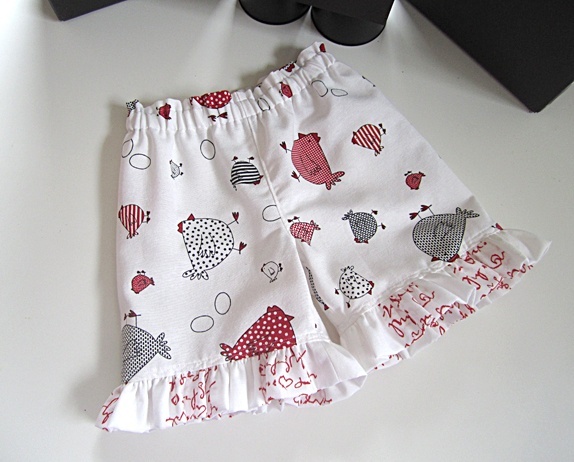 Shorts - lille hønemor - str. 92 - Epla