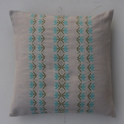 Retro putetrekk av en 70 talls lin duk - Epla