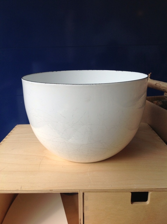 Stor emaljert bolle - Epla