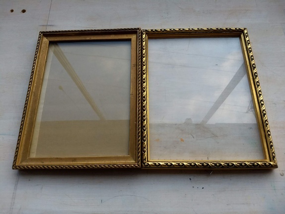 2 fine gamle rammer - Epla