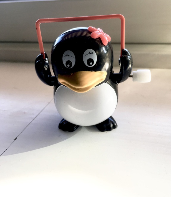 Pingvin med hoppetau" - Epla