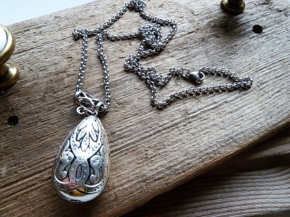 Langt Kjede Med Anheng - Epla