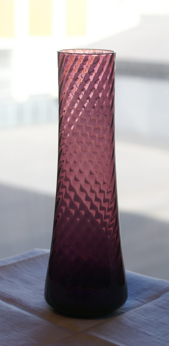 Lekker gammel lilla vase - Epla