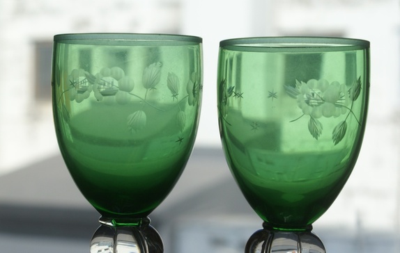To vakre grønne gamle glass - Epla