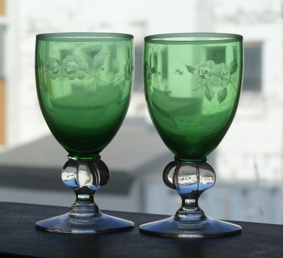 To vakre grønne gamle glass - Epla