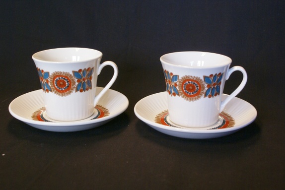 To kaffekopper med skåler- Astrid-Figgjo - Epla