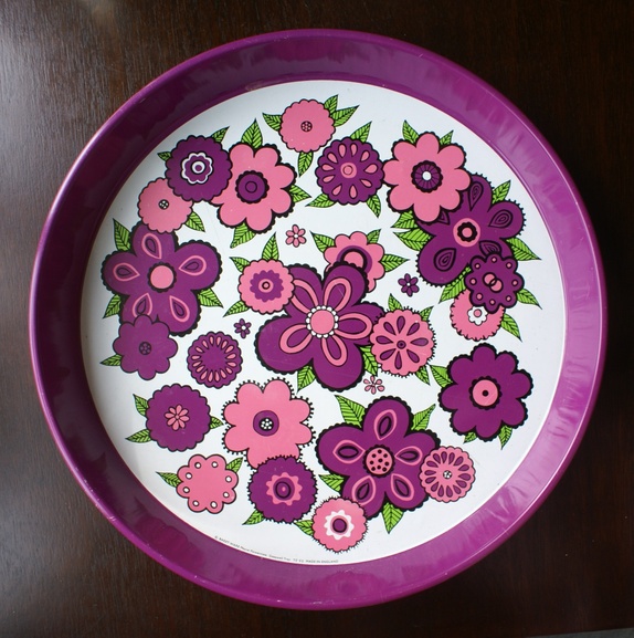 Vakkert serveringsfat- retro- fra England - Epla