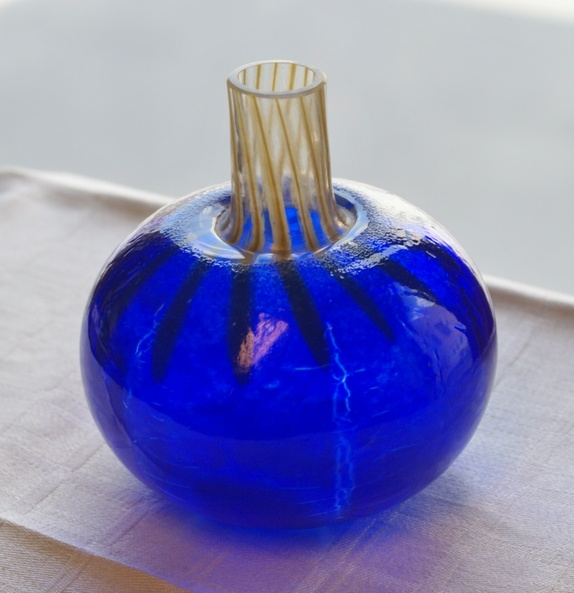 Blå vase- kunstglass - Epla