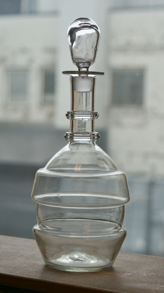 Stor antikk karaffel i glass - Epla